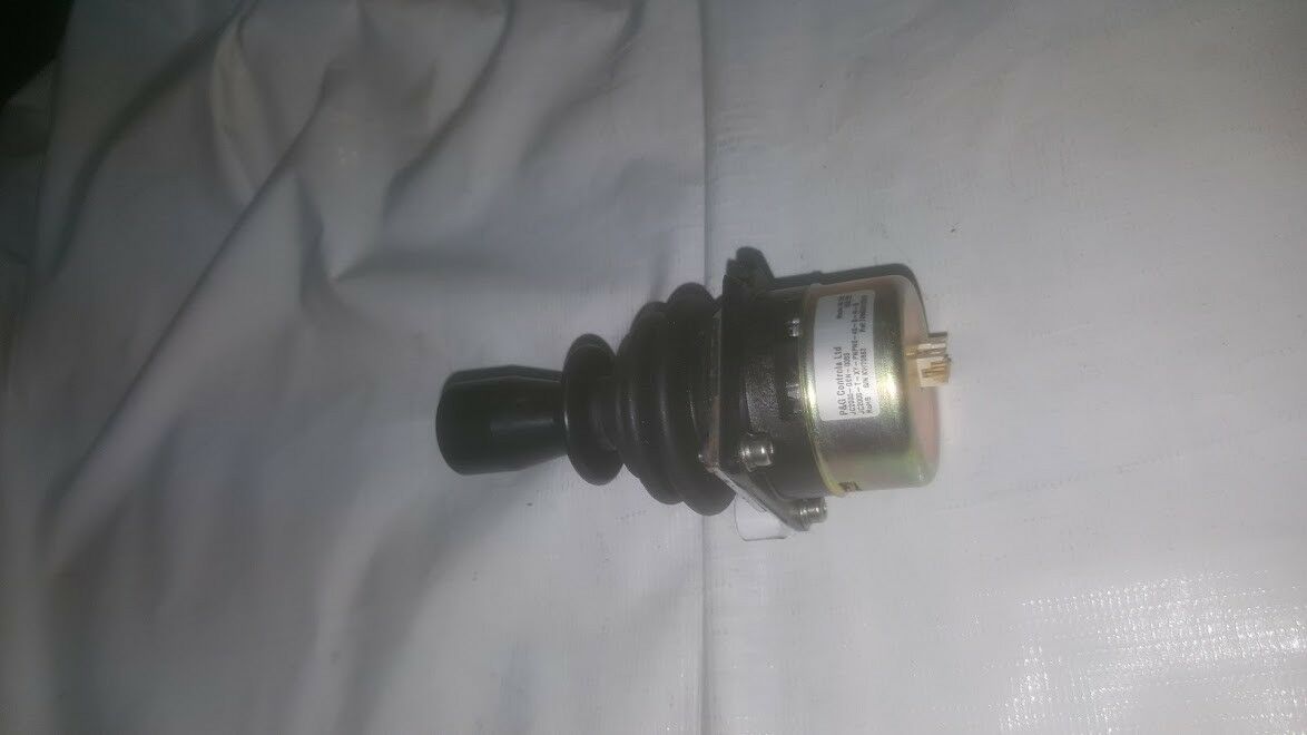 P G Controls Ltd JC2000 Gen 0053 Joystick JC2000 T XY PNPNO 40 8 N 8 P G Controls Ltd JC2000 Gen 0053 Joystick JC2000 T XY PNPNO 40 8 N 8
