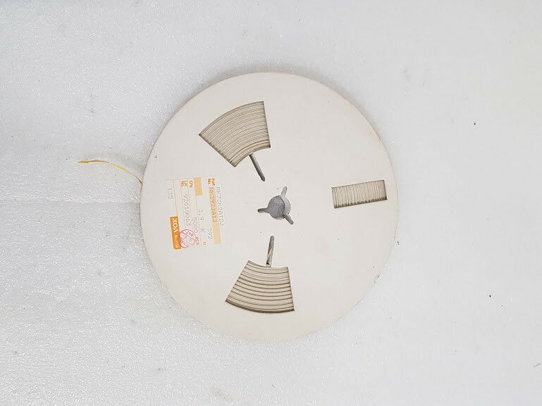 New KOA Denko RK73K2ATDJ Flat Chip Resistors 3.9k RK392JA1J 10 pcs SMD ...