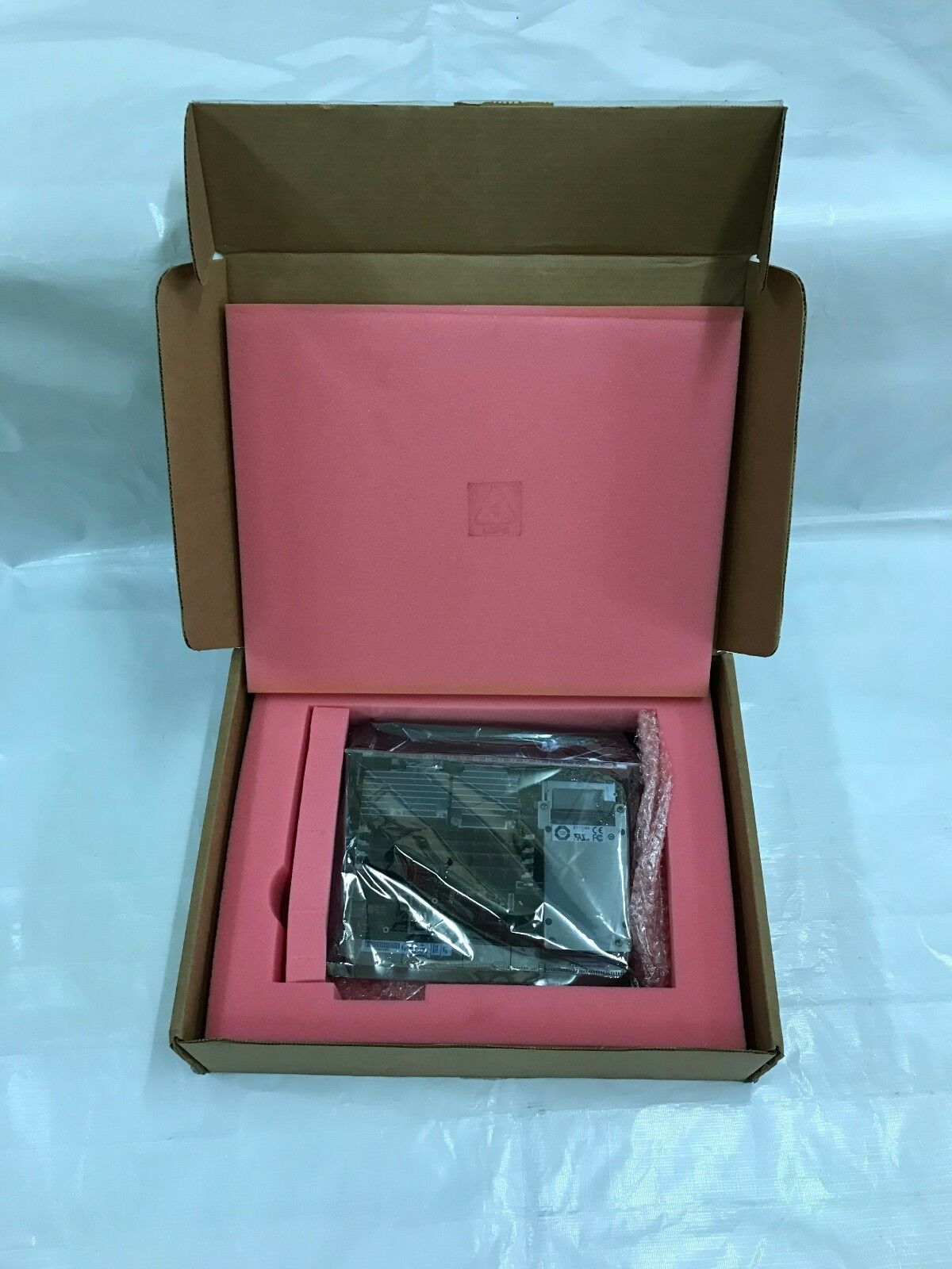 Juniper M320 RE-1600-2048-S-D PENT/CPCI-766 2048-1600-L1024 ...