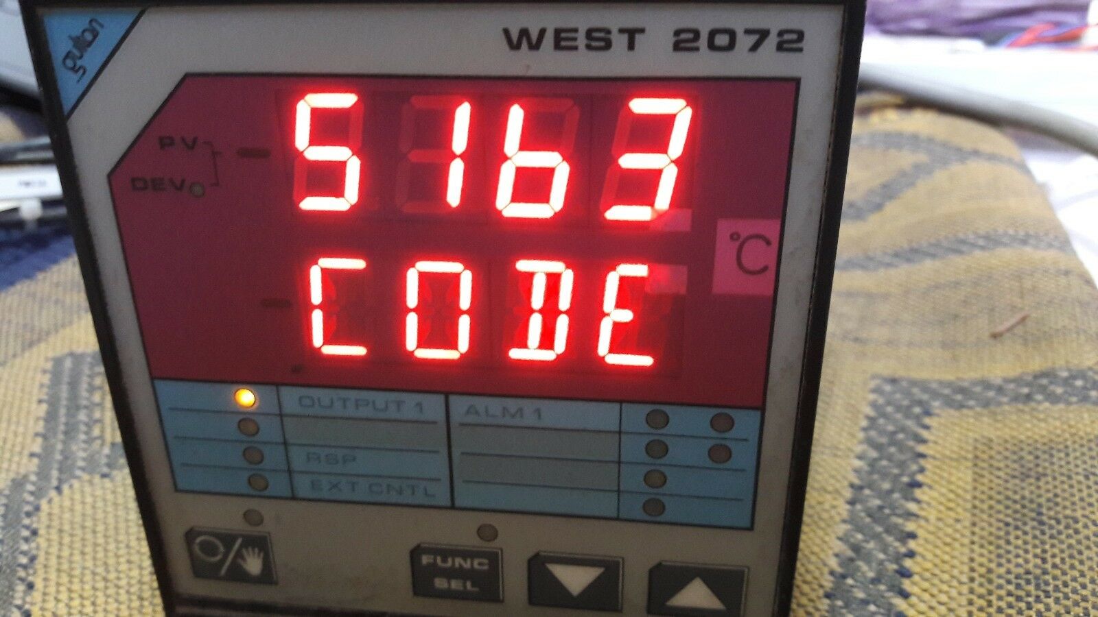 Gulton West 2072 West Precision control instrumentation M2072A temp ...