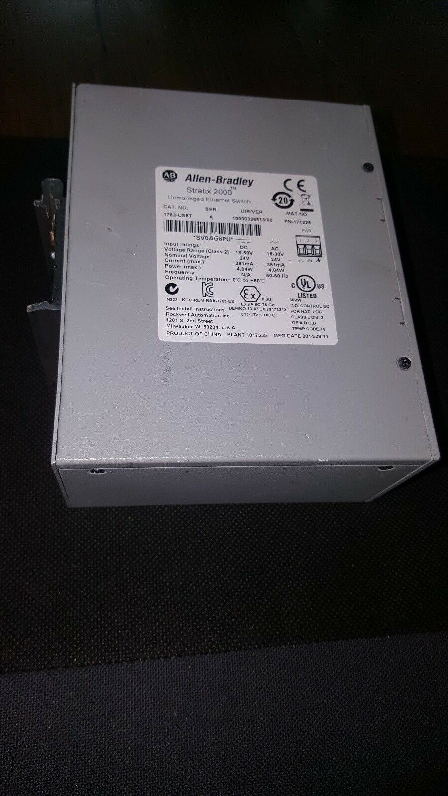 Allen Bradley 1783-us8t Ser A P/N.171228 Stratix 2000 Ethernet ...