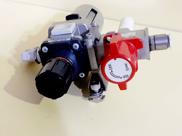 SMC AW40-04BDE Filter Regulator With VHS40-04 Single Action Relief ...