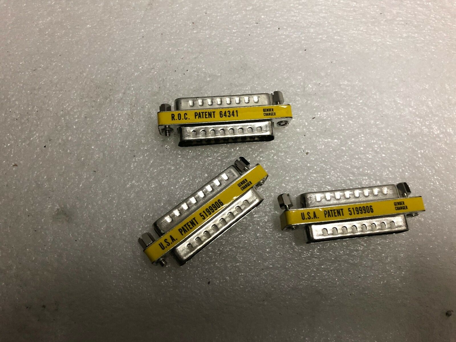 USA Patent 5199906 gender changer 25 pin male to male 64341 lot of 3 ...