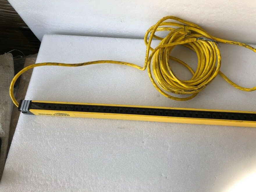 BANNER USR3224YI Micro-Screen