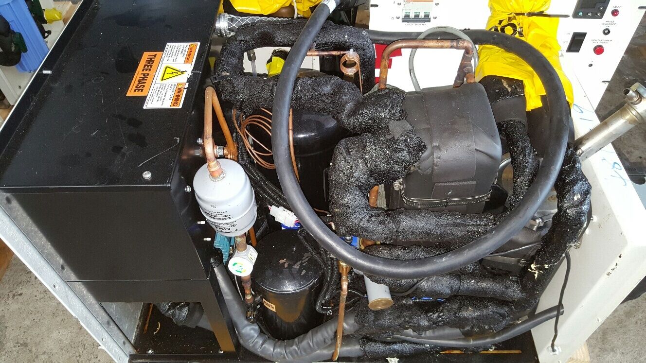 Lytron/Affinity Chiller CWA-060K-CD69CBD4 P/N 900-50048-000 Type R-407C ...