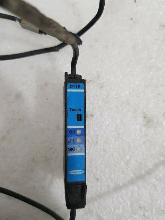 BANNER D11E P/n 61345 03401-1032-000-02 Photoelectric Sensor ...