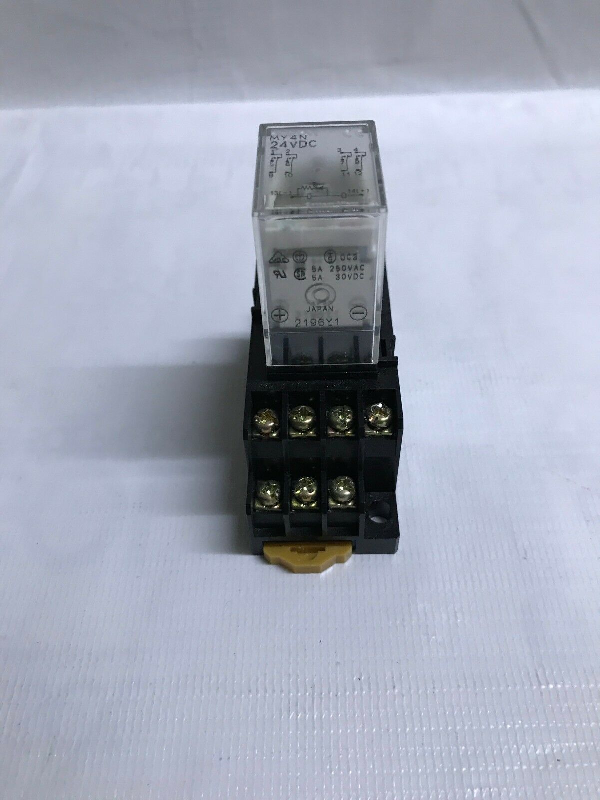 Omron MY4N Relay with base - Industrial SOL Pte Ltd