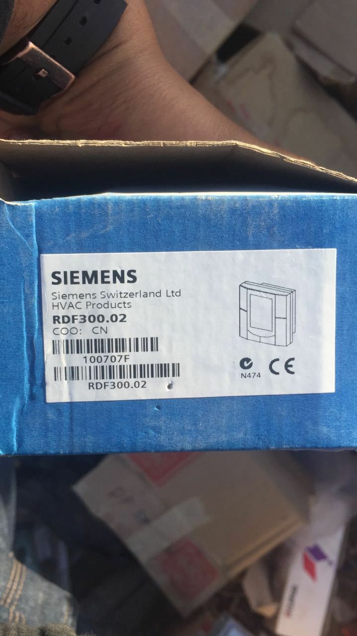 New Siemens RDF300.02 Flush-mounted room thermostats HVAC Product ...