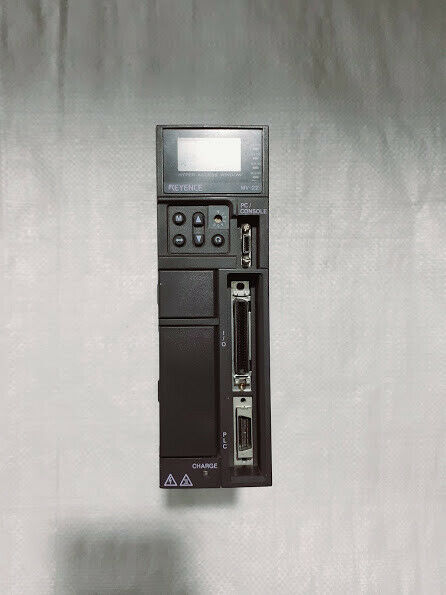 Keyence Corporation MV-22 Built-in hyper access window AC Servo Drive ...