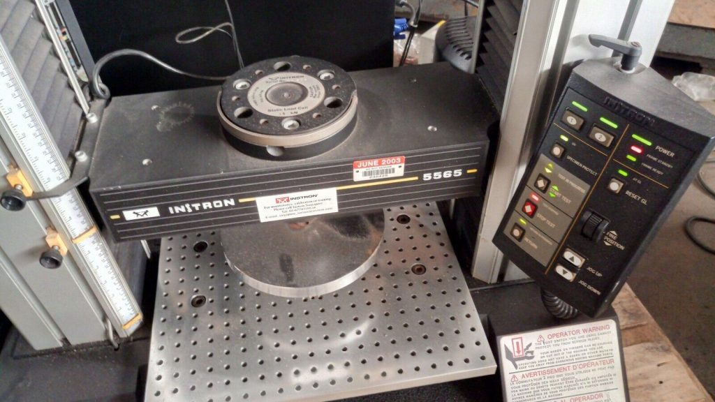 Instron 5565 tension tester Tensile & Compression Tester 5565 H1590 ...