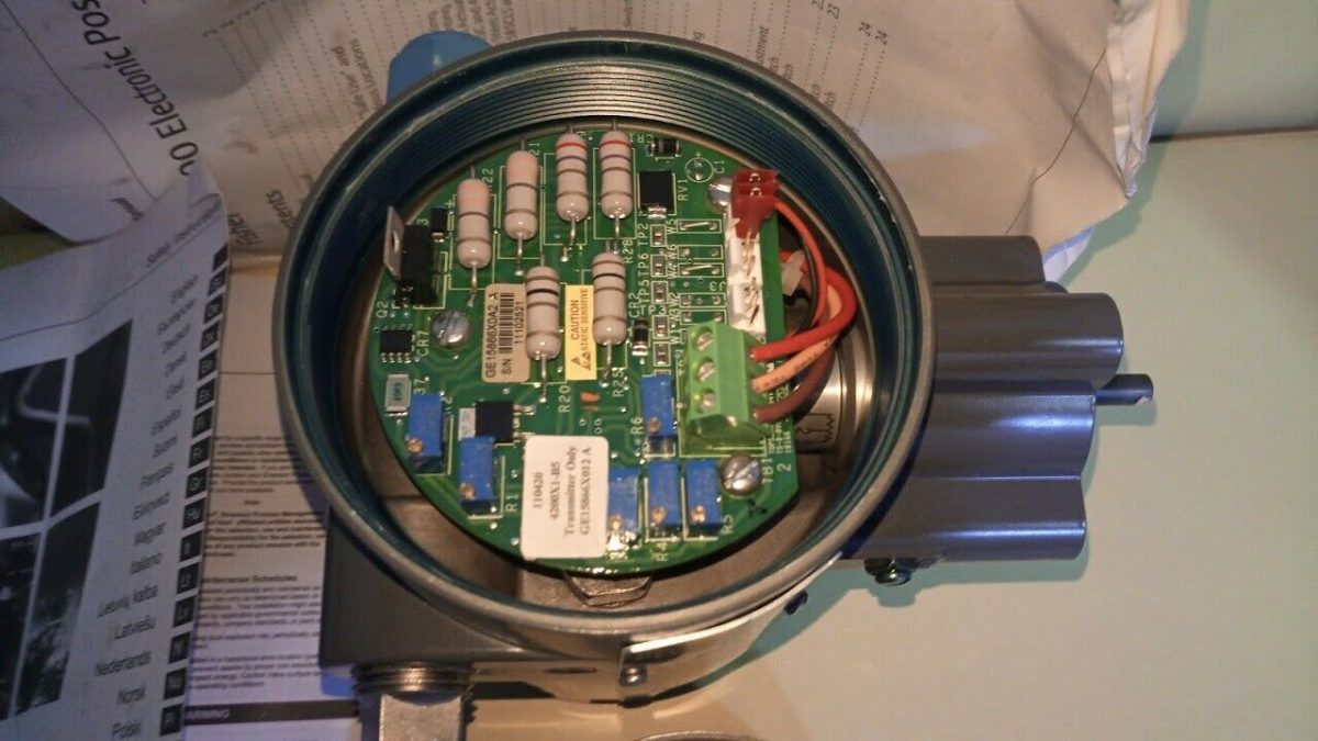 Fisher Emerson 4211 4200 Electronic Position Transmitter GE15866X012 A ...