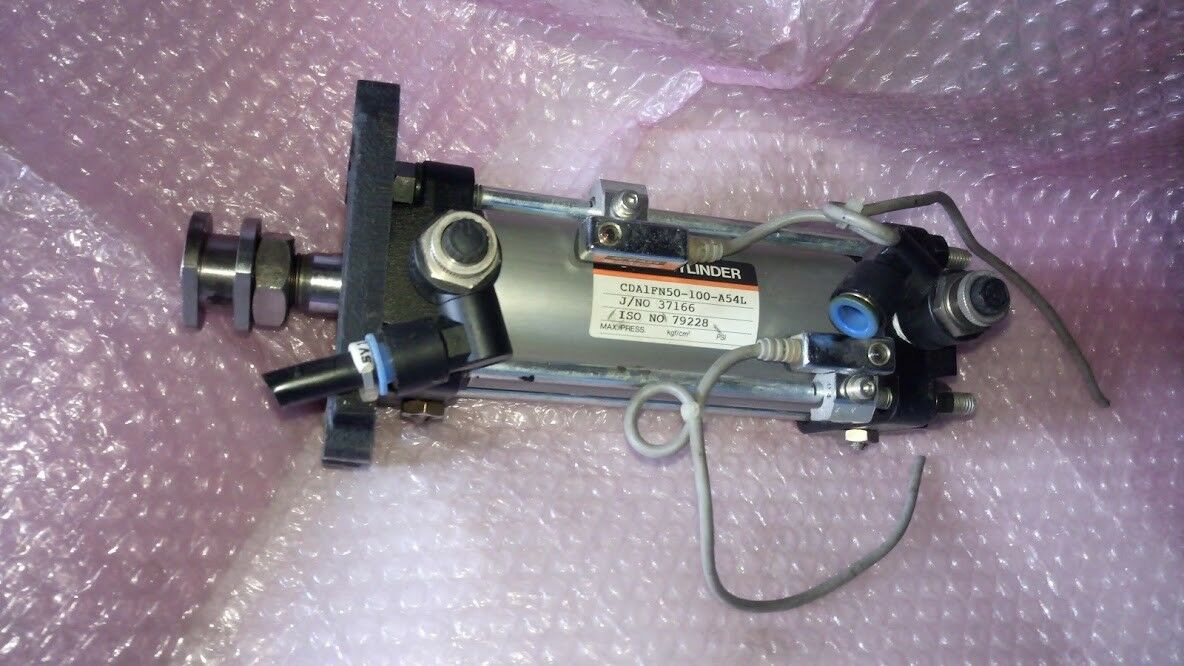 SMC Corporation CDA1FN50-100-A54L Air Cylinder CDA1FN50100A54L with D ...