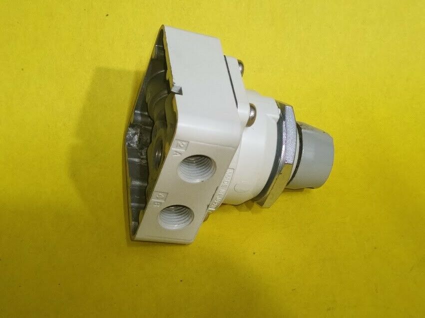 SMC VH212-02 solenoid valve VH212-02 free worldwide shipping New - Industrial SOL Pte Ltd