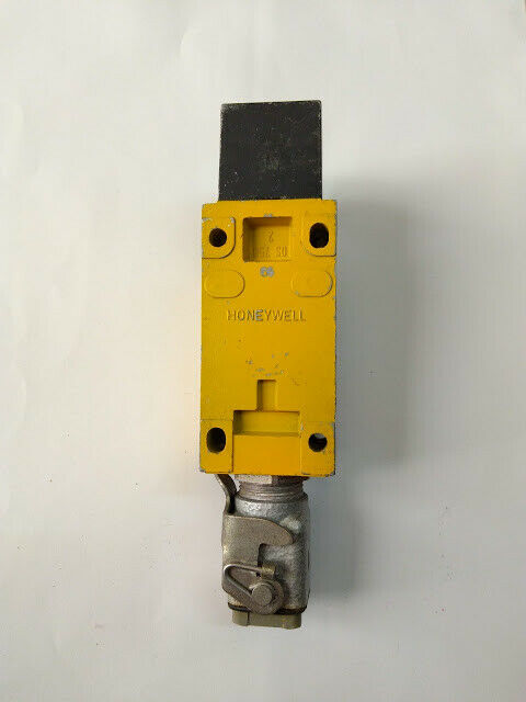 Honeywell International Inc 11 ZS1-F1 Grenztaster DIN 43694 10 Amp ...