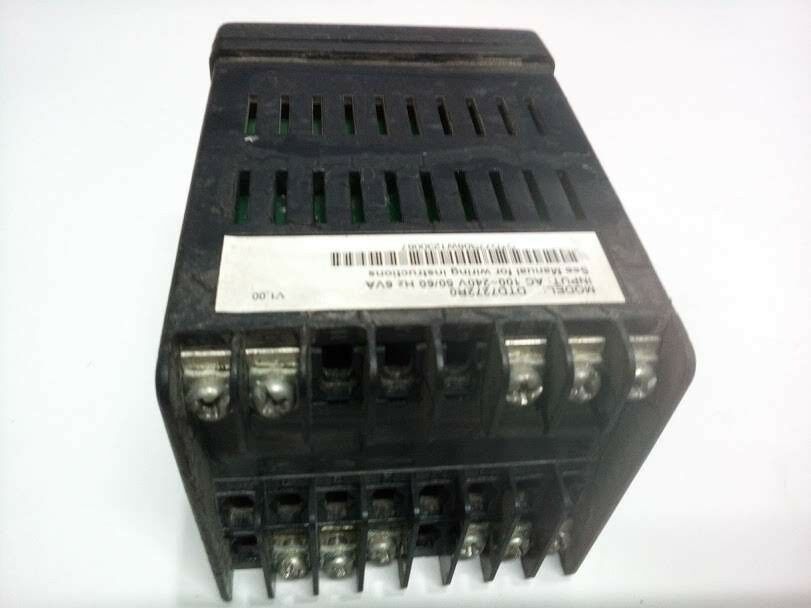 Delta DTD 7272 Temperature Controller DTD7272R0 V1.00 - Industrial SOL ...