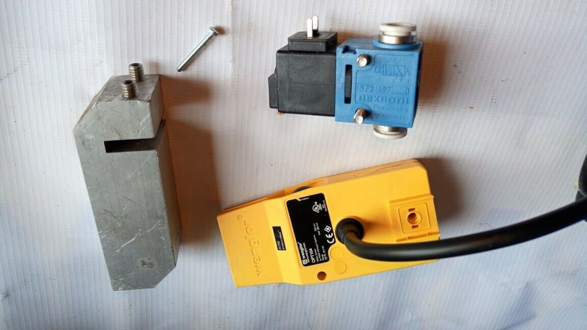Wenglor OPT104 Photoelectric Reflex Sensor Rexroth Pneumatik 572 497 ...
