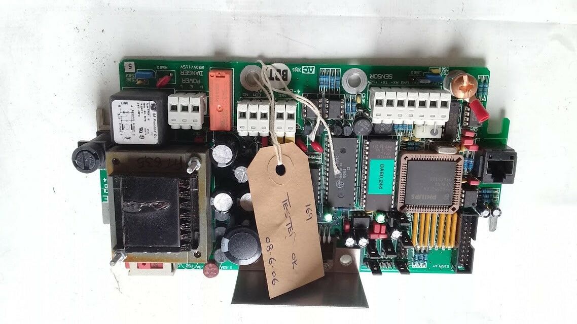 PCME DA2104 2-11-97 Control Board DA2104 - Industrial SOL Pte Ltd