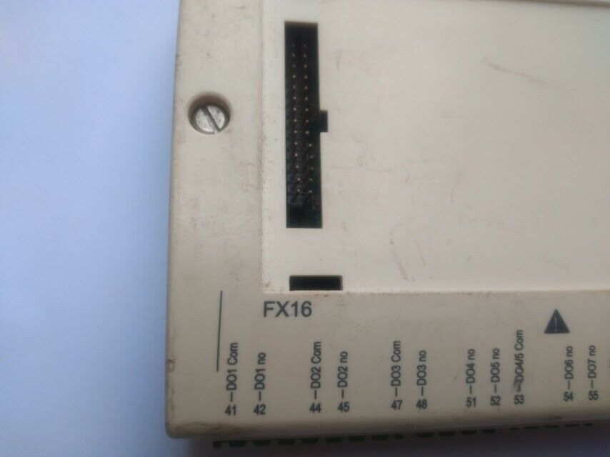 Johnson Controls LP-FX16D11-000C Master Controller Programmable ...