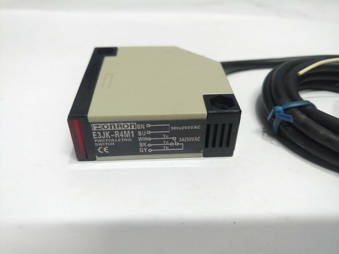 New Omron Corporation E3JK-R4M1 Photoelectric Switch E3JKR4M1 ...