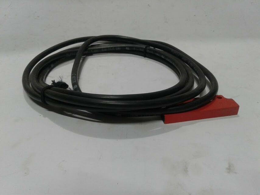 Telemecanique SCHNEIDER XCSZC5902 magnetic safety switches - Industrial ...