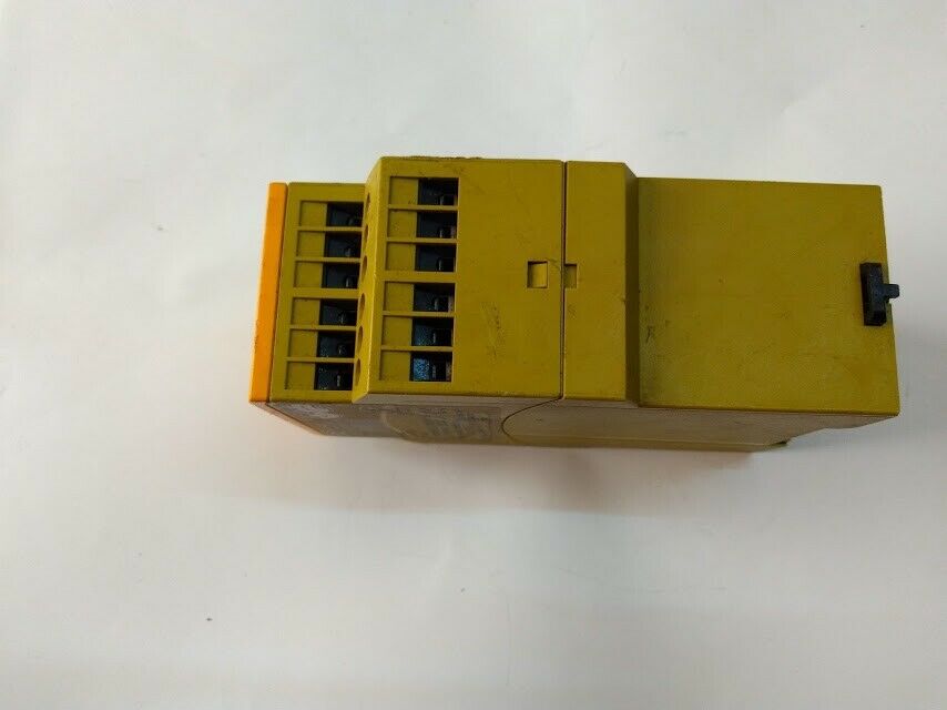 Pilz PNOZ XV2 0.5/24VDC 2n/o 2n/o Fix Safety Relay 774504 - Industrial ...