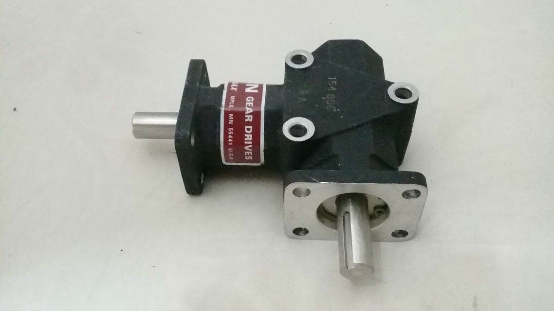 Crown gear drive zero-max 154806 Two-Way Right Angle Gearbox C154806 New - Industrial SOL Pte Ltd