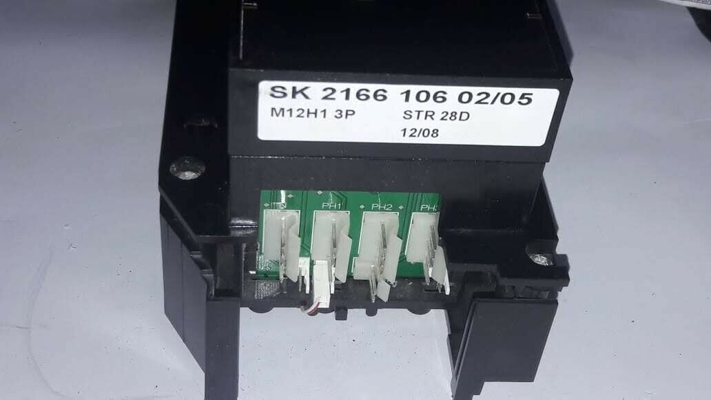 Merlin gerin STR 28D Trip Unit SK 2166 106 02/05 M12H1 3P New