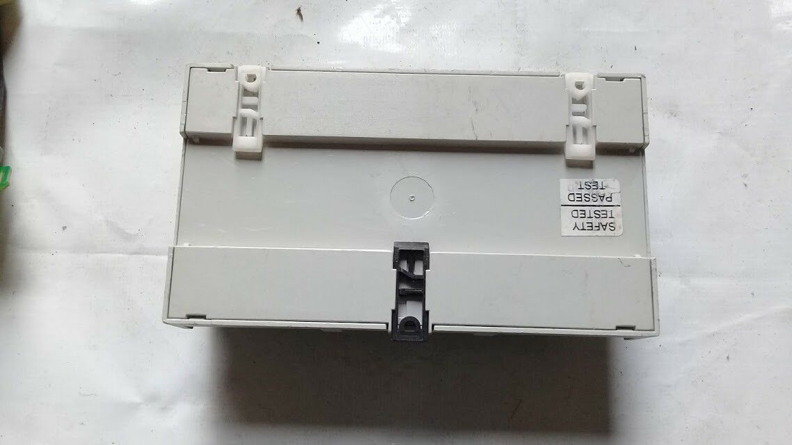 Helvar 498 Relay Unit digidim 498 Rev 5 Software V1.1 - Industrial SOL ...