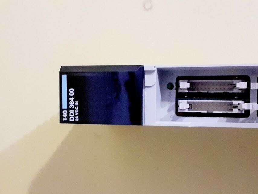 Schneider Modicon Quantum 140DDI36400 DC In 24V 6x16 Sink Telefast ...