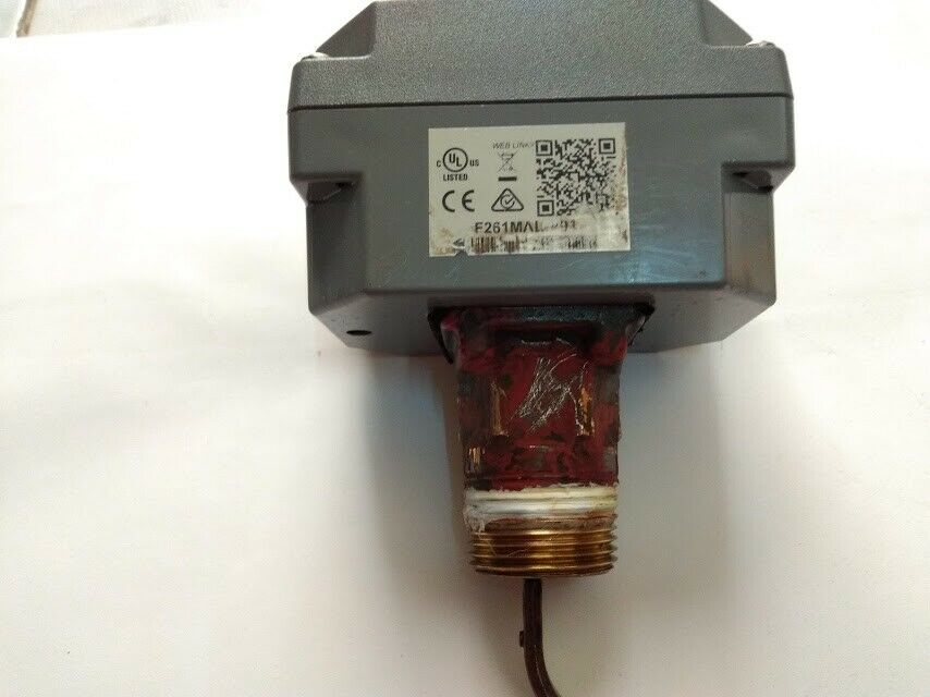 Johnson Controls F261MAL-V01C Liquid Flow Switch 1-11½ NPT Type 4/IP67 ...