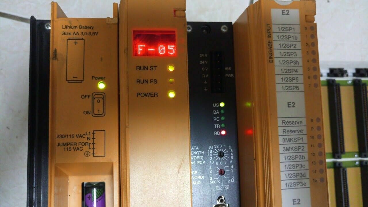 Pilz PSS DOS 301111 1.0 0 32 Digital Output 24 VDC 1.5A - Industrial ...