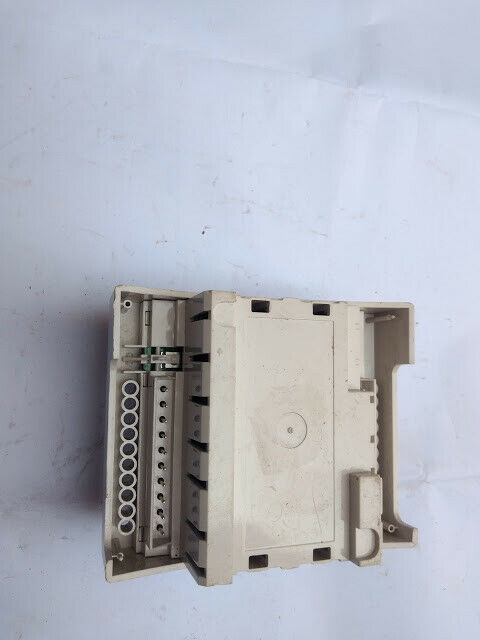 TAC Xenta 421A Schneider Electric Universal Input and Digital Output ...