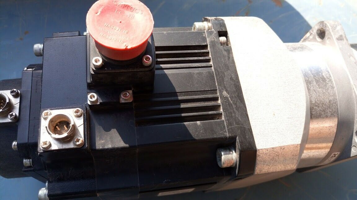 Mitsubishi HF-SP102BG7K with Harmonic Drive HPG-32A-11-J6MCSPS-SB New ...