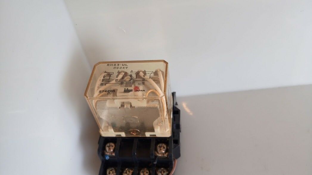 Idec RH4B-UL Relay DC24V SH4B-05A Socket - Industrial SOL Pte Ltd