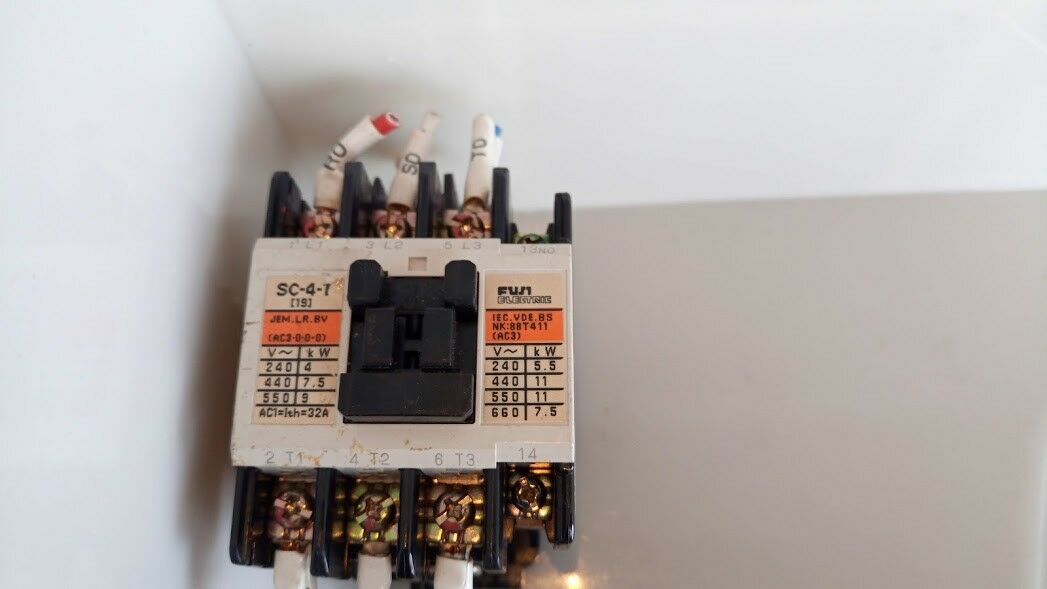 Fuji Electric SC-4-1 Contactor Starter SC41 - Industrial SOL Pte Ltd