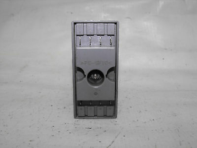 YAMATAKE Corporation FRS 100C 100 FLAME RELAY AC100V 50/60Hz ...