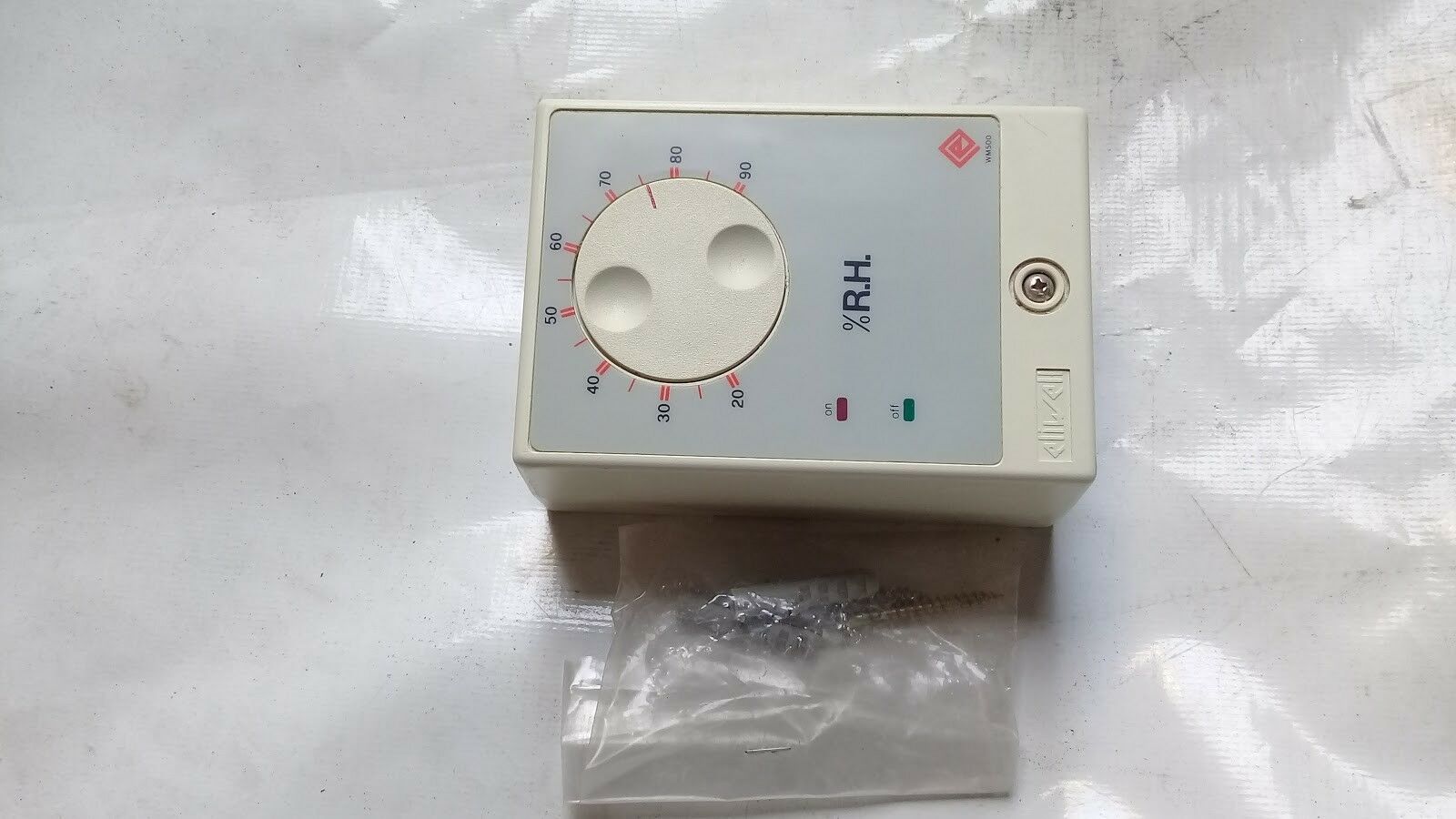 New eliwell WM-500 Wall mounted electronic Humidistat 220v VM500740 ...