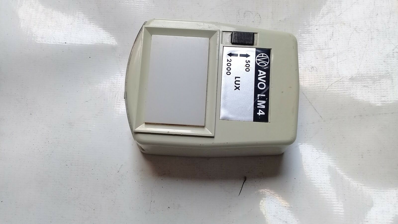 Avo LM4 Vintage Lux Light Meter - Industrial SOL Pte Ltd