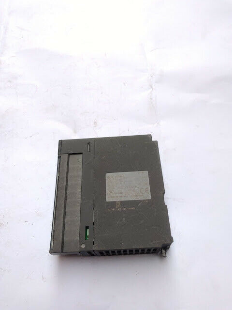 Mitsubishi Electric QY80 Output Unit 12/24VDC 0.5A - Industrial SOL Pte Ltd