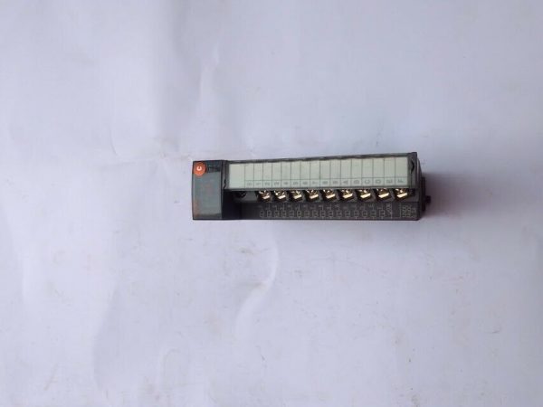 Mitsubishi Electric QY80 Output Unit 12/24VDC 0.5A - Industrial SOL Pte Ltd