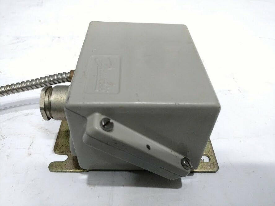 DANFOSS Temperatur Switch KPS80 060L3130 411 Thermostat EN 60947-4-5 ...
