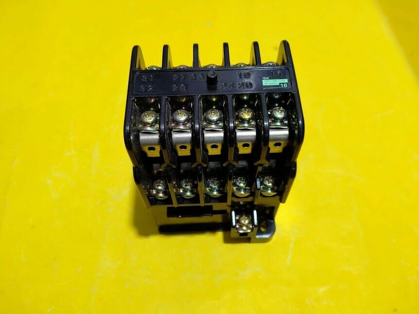 Fuji SRC 50-4F 100/100-110V 50/60Hz Relay New - Industrial SOL Pte Ltd