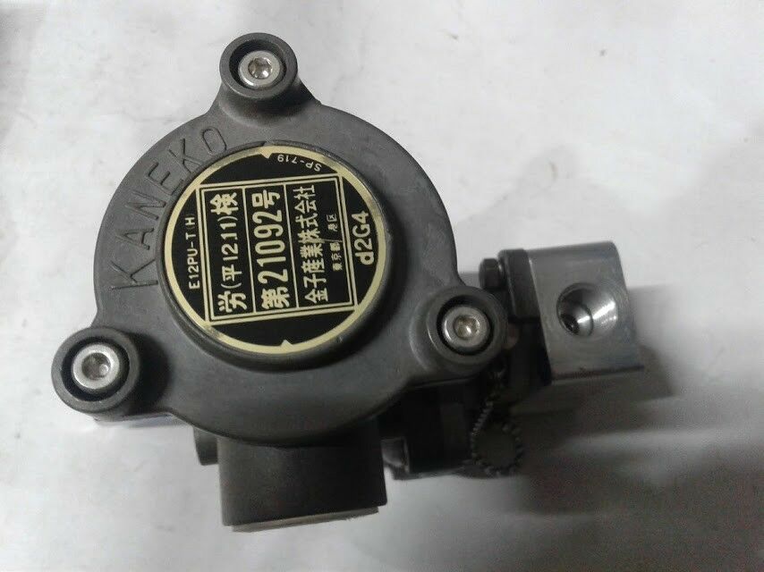 New 3 way universal valve Moou-8-ae12pu Kaneko Sangyo Japan AC200-220 ...