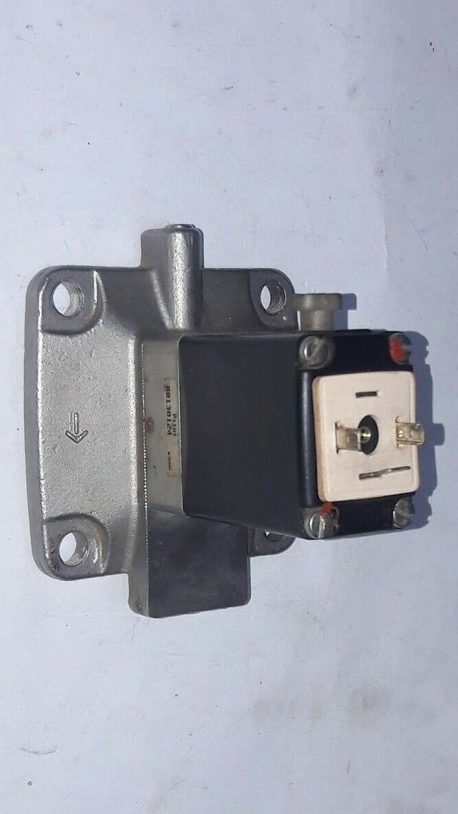 BURKERT 5282 A 32.0 FKM VA 2-Way Servo-assisted Solenoid Valve G1 1/4 ...