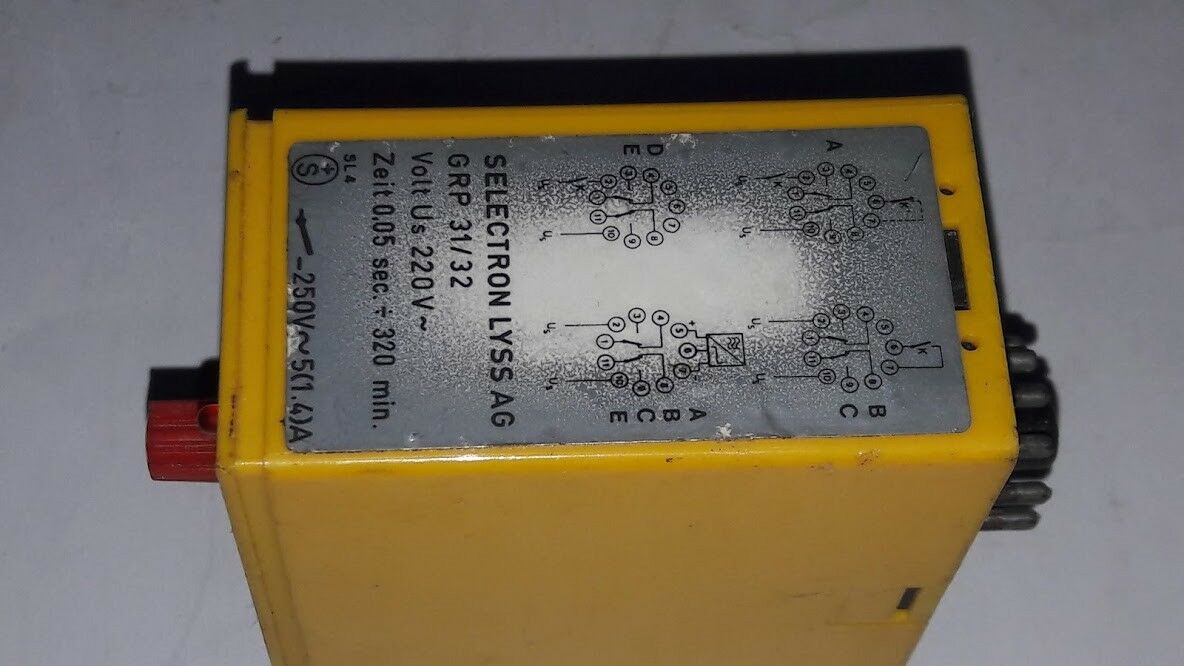SELECTRON GRP 31/32 Multi Function Timing Relay Timer Selectron Lyss AG ...