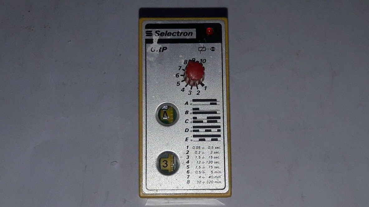 SELECTRON GRP 31/32 Multi Function Timing Relay Timer Selectron Lyss AG ...