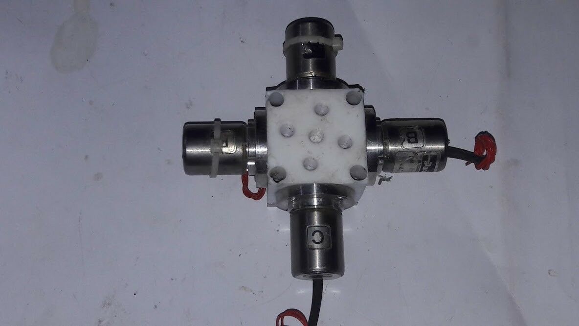 Parker 018-0186-900 Series 18 Miniature Multichannel Inert PTFE ...