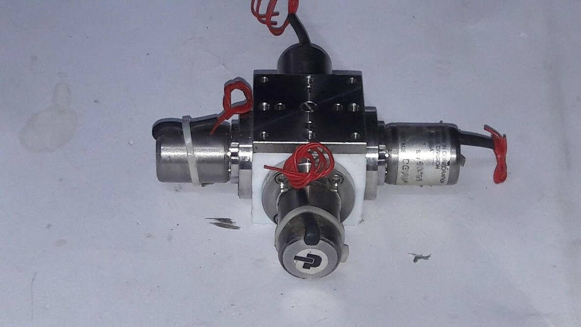 Parker 018-0186-900 Series 18 Miniature Multichannel Inert PTFE ...