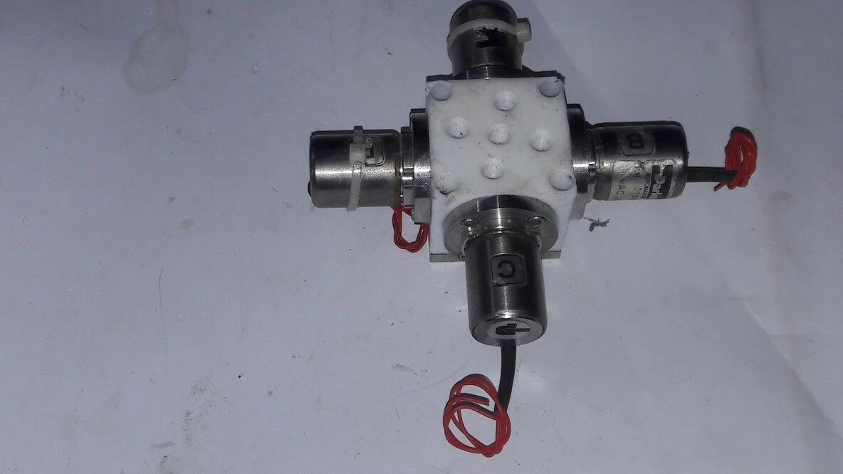 Parker 018-0186-900 Series 18 Miniature Multichannel Inert PTFE ...