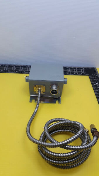 Danfoss temperature switch 060l3151 Type CAS 178 en 60947-5 Marine ...